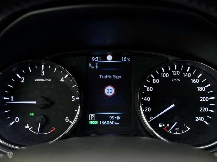 Melns Nissan Qashqai 2016 Viļņa, ar dzinēja tilpumu 1.60 L un nobraukumu 136 tūkst. km par 10200 €, foto 33 vietnē AUTOMOTO.COM.LV