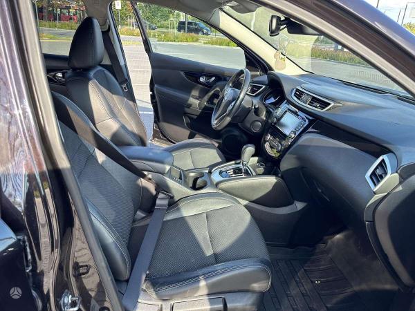 Melns Nissan Qashqai 2016 Viļņa, ar dzinēja tilpumu 1.20 L un nobraukumu 150 tūkst. km par 10500 €, foto 3 vietnē AUTOMOTO.COM.LV