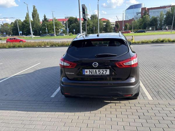Melns Nissan Qashqai 2016 Viļņa, ar dzinēja tilpumu 1.20 L un nobraukumu 150 tūkst. km par 10500 €, foto 5 vietnē AUTOMOTO.COM.LV