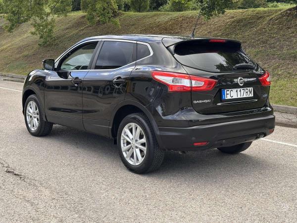 Melns Nissan Qashqai 2016 Jonava, ar dzinēja tilpumu 1.46 L un nobraukumu 143 tūkst. km par 8250 €, foto 6 vietnē AUTOMOTO.COM.LV