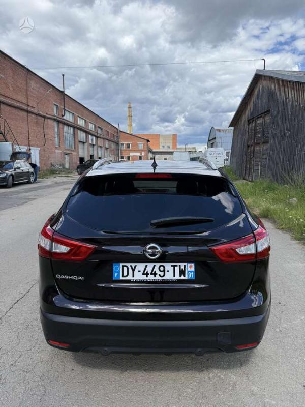 Melns Nissan Qashqai 2016 Alīta, ar dzinēja tilpumu 1.20 L un nobraukumu 87 tūkst. km par 7900 €, foto 8 vietnē AUTOMOTO.COM.LV