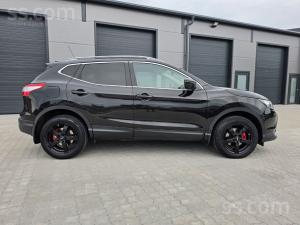 Melns Nissan Qashqai 2016 Liepāja, ar dzinēja tilpumu 1.20 L un nobraukumu 82 tūkst. km par 8500 €, foto 6 vietnē AUTOMOTO.COM.LV
