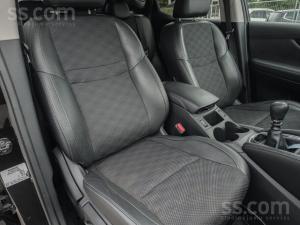 Melns Nissan Qashqai 2016 Liepāja, ar dzinēja tilpumu 1.20 L un nobraukumu 82 tūkst. km par 8500 €, foto 16 vietnē AUTOMOTO.COM.LV