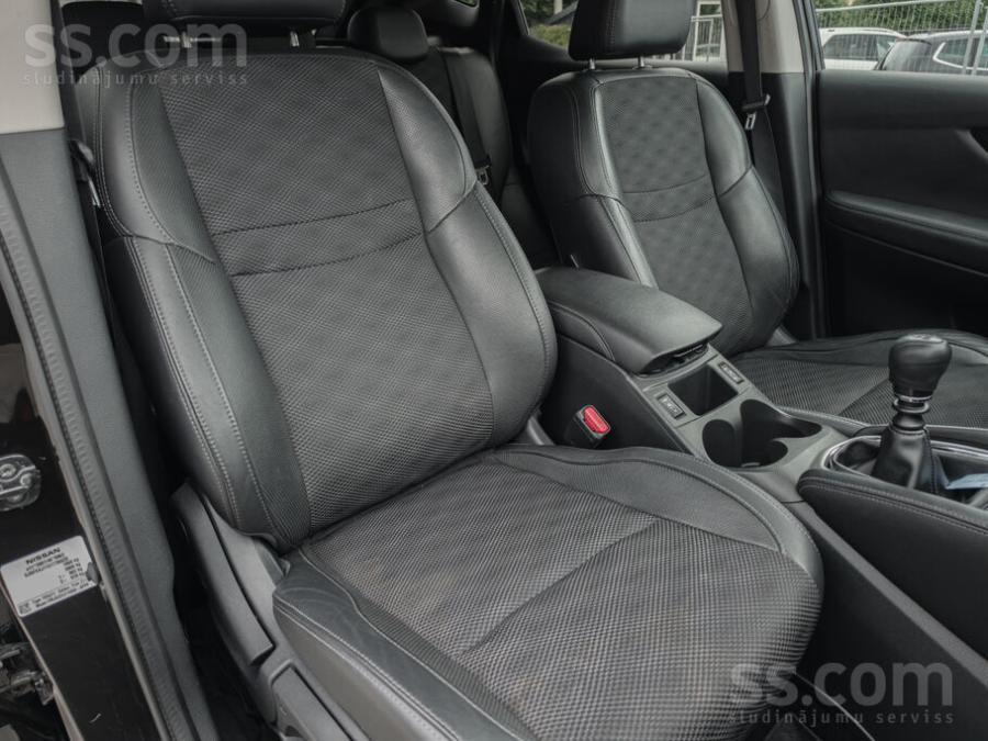 Melns Nissan Qashqai 2016 Liepāja, ar dzinēja tilpumu 1.20 L un nobraukumu 82 tūkst. km par 8500 €, foto 16 vietnē AUTOMOTO.COM.LV