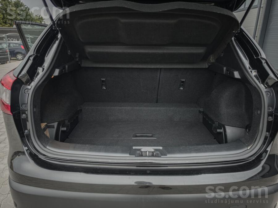 Melns Nissan Qashqai 2016 Liepāja, ar dzinēja tilpumu 1.20 L un nobraukumu 82 tūkst. km par 8500 €, foto 29 vietnē AUTOMOTO.COM.LV