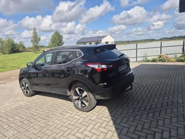 Ниссан Кашкай 2016 в Кретинга на AUTOMOTO.COM.LV Черный Ниссан Кашкай 2016 в Кретинга, объемом двигателя 1.60 л и пробегом 210 тыс. км за 6900 €, фото 3 на AUTOMOTO.COM.LV