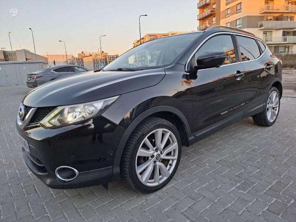 Melns Nissan Qashqai 2017 Viļņa, ar dzinēja tilpumu 1.60 L un nobraukumu 199 tūkst. km par 9350 €, foto 1 vietnē AUTOMOTO.COM.LV