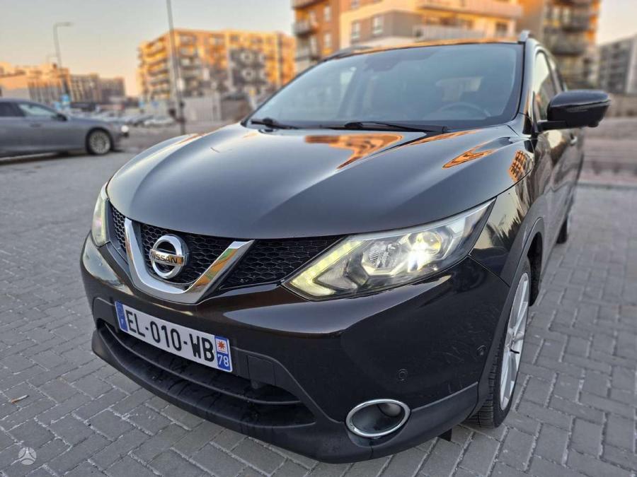 Melns Nissan Qashqai 2017 Viļņa, ar dzinēja tilpumu 1.60 L un nobraukumu 199 tūkst. km par 9350 €, foto 2 vietnē AUTOMOTO.COM.LV