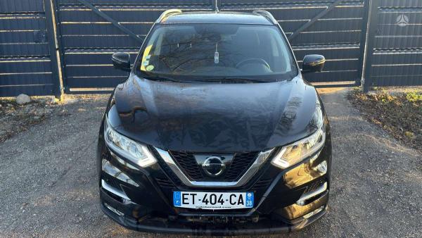 Black Nissan Qashqai 2017 in Jonava, with an engine capacity of 1.46 L and mileage of 148 thousand km for 8300 €, photo 10 on AUTOMOTO.COM.LV