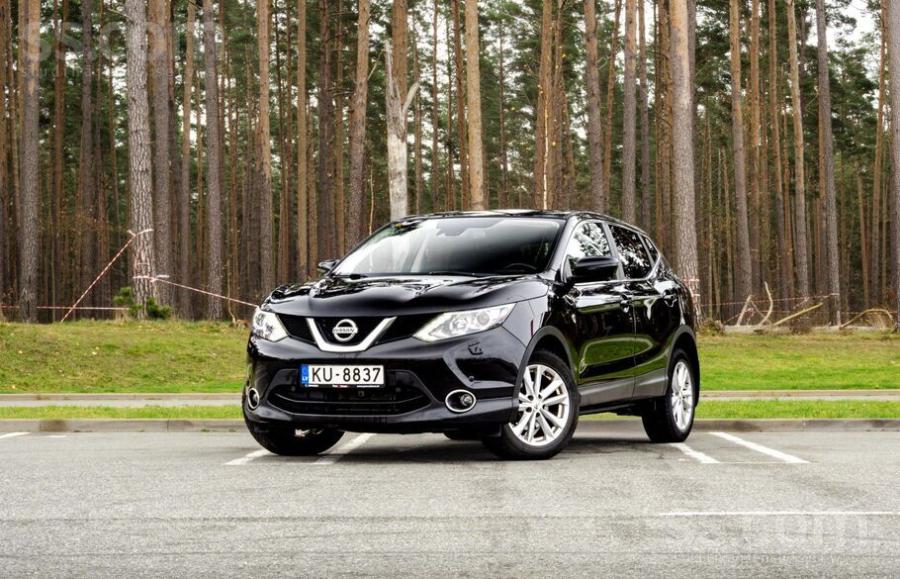 Black Nissan Qashqai 2017 in Riga, with an engine capacity of 1.20 L and mileage of 168 thousand km for 8190 €, photo 1 on AUTOMOTO.COM.LV