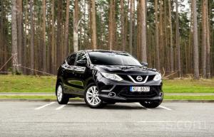 Black Nissan Qashqai 2017 in Riga, with an engine capacity of 1.20 L and mileage of 168 thousand km for 8190 €, photo 2 on AUTOMOTO.COM.LV