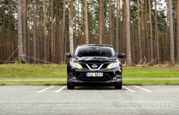 Melns Nissan Qashqai 2017 Rīga, ar dzinēja tilpumu 1.20 L un nobraukumu 168 tūkst. km par 8190 €, foto 3 vietnē AUTOMOTO.COM.LV