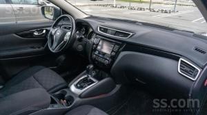 Black Nissan Qashqai 2017 in Riga, with an engine capacity of 1.20 L and mileage of 168 thousand km for 8190 €, photo 10 on AUTOMOTO.COM.LV
