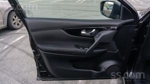 Black Nissan Qashqai 2017 in Riga, with an engine capacity of 1.20 L and mileage of 168 thousand km for 8190 €, photo 25 on AUTOMOTO.COM.LV