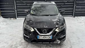 Black Nissan Qashqai 2017 in Jonava, with an engine capacity of 1.46 L and mileage of 148 thousand km for 7999 €, photo 2 on AUTOMOTO.COM.LV