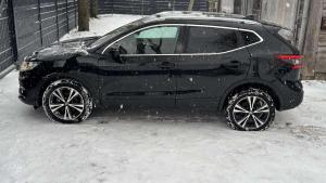 Black Nissan Qashqai 2017 in Jonava, with an engine capacity of 1.46 L and mileage of 148 thousand km for 7999 €, photo 4 on AUTOMOTO.COM.LV