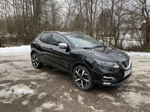 Melns Nissan Qashqai 2017 Telšiai, ar dzinēja tilpumu 1.60 L un nobraukumu 243 tūkst. km par 10499 €, foto 3 vietnē AUTOMOTO.COM.LV