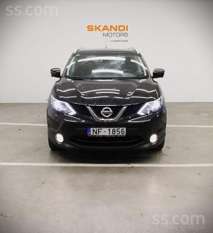 Black Nissan Qashqai 2017 in Riga, with an engine capacity of 1.20 L and mileage of 101 thousand km for 10990 €, photo 2 on AUTOMOTO.COM.LV