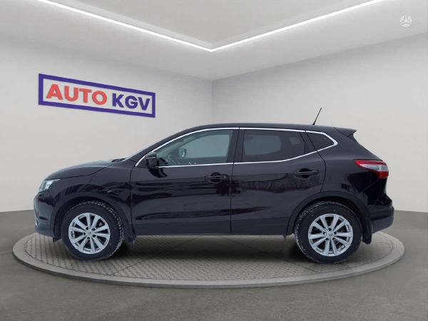 Black Nissan Qashqai 2017 in Kaunas, with an engine capacity of 1.20 L and mileage of 121 thousand km for 9499 €, photo 2 on AUTOMOTO.COM.LV