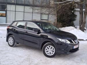 Black Nissan Qashqai 2017 in Vilnius, with an engine capacity of 1.20 L and mileage of 132 thousand km for 7300 €, photo  on AUTOMOTO.COM.LV