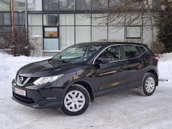 Black Nissan Qashqai 2017 in Vilnius, with an engine capacity of 1.20 L and mileage of 132 thousand km for 7300 €, photo 5 on AUTOMOTO.COM.LV