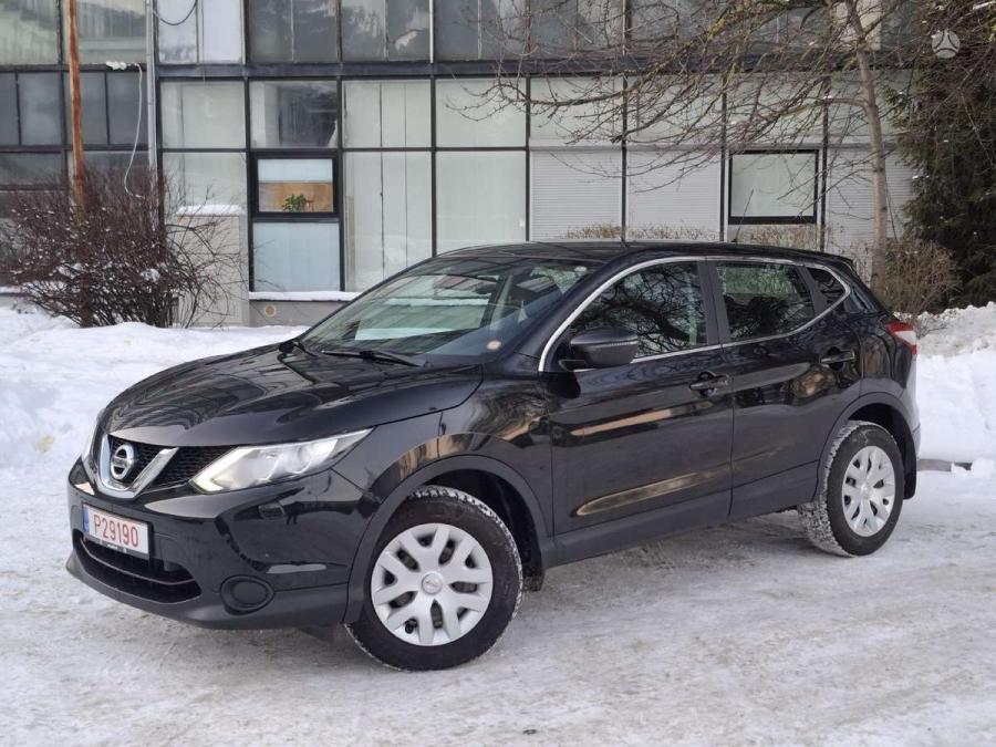 Black Nissan Qashqai 2017 in Vilnius, with an engine capacity of 1.20 L and mileage of 132 thousand km for 7300 €, photo 5 on AUTOMOTO.COM.LV