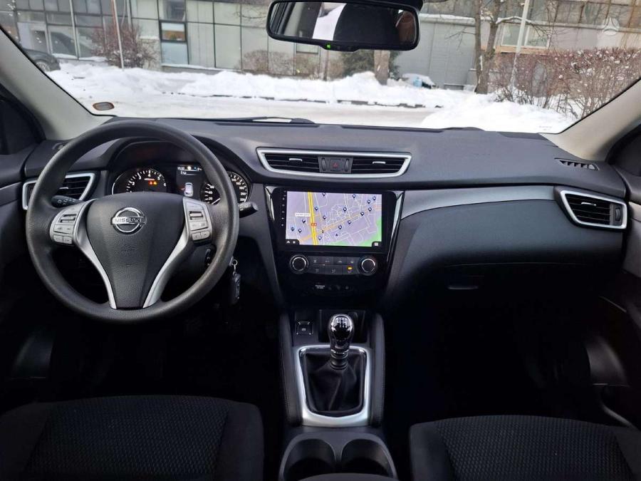 Black Nissan Qashqai 2017 in Vilnius, with an engine capacity of 1.20 L and mileage of 132 thousand km for 7300 €, photo 14 on AUTOMOTO.COM.LV