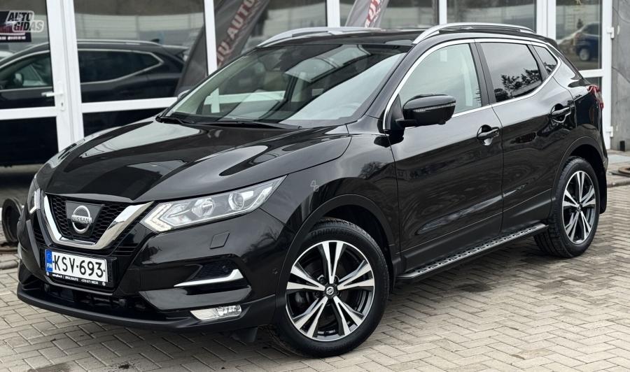 Melns Nissan Qashqai 2017 Radviliškis, ar dzinēja tilpumu 1.20 L un nobraukumu 170 tūkst. km par 11650 €, foto 1 vietnē AUTOMOTO.COM.LV