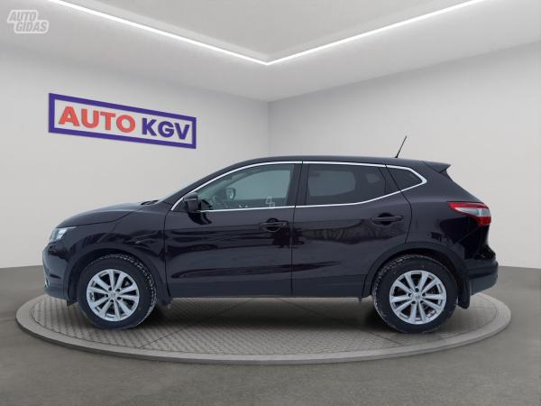 Black Nissan Qashqai 2017 in Vilnius, with an engine capacity of 1.20 L and mileage of 121 thousand km for 9499 €, photo 2 on AUTOMOTO.COM.LV