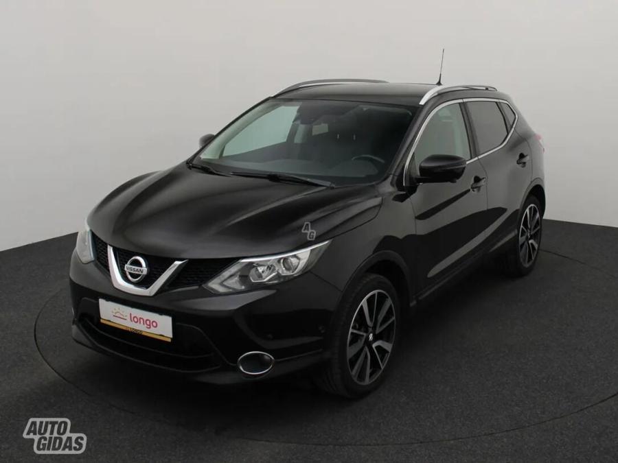 Black Nissan Qashqai 2017 in Vilnius, with an engine capacity of 1.20 L and mileage of 146 thousand km for 11599 €, photo 1 on AUTOMOTO.COM.LV