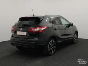 Black Nissan Qashqai 2017 in Vilnius, with an engine capacity of 1.20 L and mileage of 146 thousand km for 11599 €, photo 9 on AUTOMOTO.COM.LV