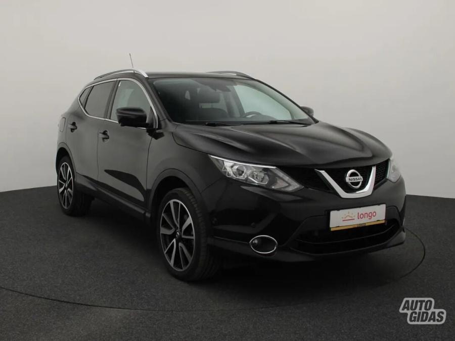 Black Nissan Qashqai 2017 in Vilnius, with an engine capacity of 1.20 L and mileage of 146 thousand km for 11599 €, photo 11 on AUTOMOTO.COM.LV