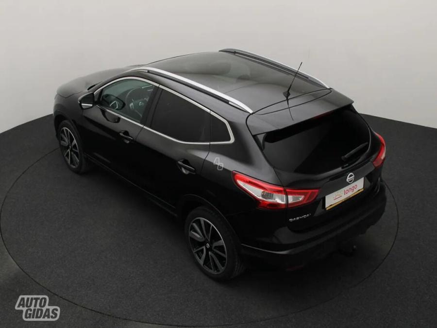 Black Nissan Qashqai 2017 in Vilnius, with an engine capacity of 1.20 L and mileage of 146 thousand km for 11599 €, photo 13 on AUTOMOTO.COM.LV