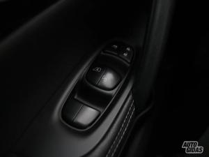 Black Nissan Qashqai 2017 in Vilnius, with an engine capacity of 1.20 L and mileage of 146 thousand km for 11599 €, photo 27 on AUTOMOTO.COM.LV