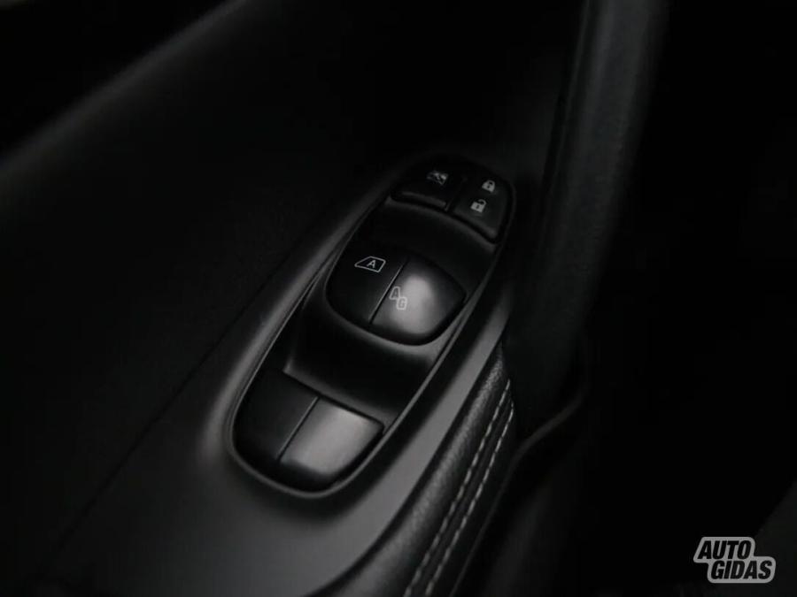 Black Nissan Qashqai 2017 in Vilnius, with an engine capacity of 1.20 L and mileage of 146 thousand km for 11599 €, photo 27 on AUTOMOTO.COM.LV