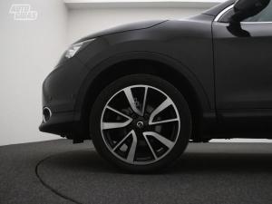 Black Nissan Qashqai 2017 in Vilnius, with an engine capacity of 1.20 L and mileage of 146 thousand km for 11599 €, photo 29 on AUTOMOTO.COM.LV