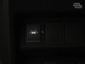 Black Nissan Qashqai 2017 in Vilnius, with an engine capacity of 1.20 L and mileage of 146 thousand km for 11599 €, photo 33 on AUTOMOTO.COM.LV