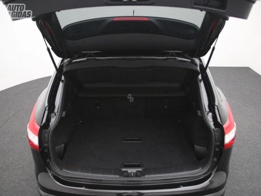 Black Nissan Qashqai 2017 in Vilnius, with an engine capacity of 1.20 L and mileage of 146 thousand km for 11599 €, photo 37 on AUTOMOTO.COM.LV