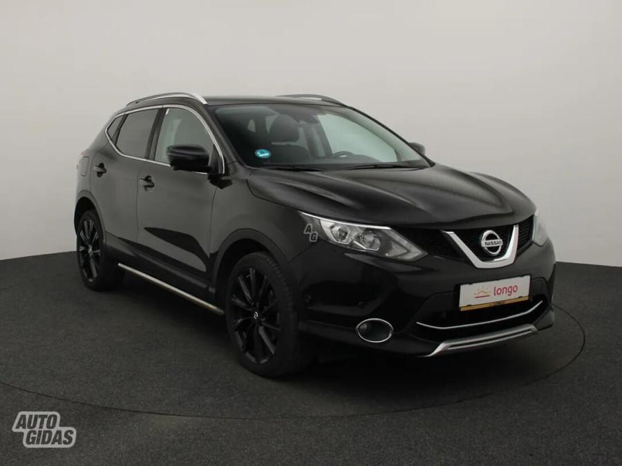 Black Nissan Qashqai 2017 in Vilnius, with an engine capacity of 1.60 L and mileage of 186 thousand km for 12199 €, photo 10 on AUTOMOTO.COM.LV