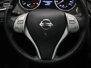 Black Nissan Qashqai 2017 in Vilnius, with an engine capacity of 1.60 L and mileage of 186 thousand km for 12199 €, photo 18 on AUTOMOTO.COM.LV