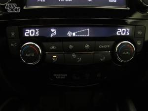 Black Nissan Qashqai 2017 in Vilnius, with an engine capacity of 1.60 L and mileage of 186 thousand km for 12199 €, photo 20 on AUTOMOTO.COM.LV