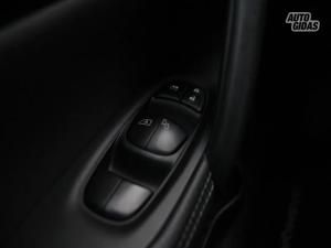Black Nissan Qashqai 2017 in Vilnius, with an engine capacity of 1.60 L and mileage of 186 thousand km for 12199 €, photo 26 on AUTOMOTO.COM.LV