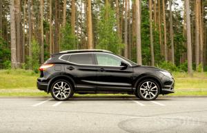 Черный Ниссан Кашкай 2017 в Рига, объемом двигателя 1.60 л и пробегом 189 тыс. км за 9990 €, фото 10 на AUTOMOTO.COM.LV