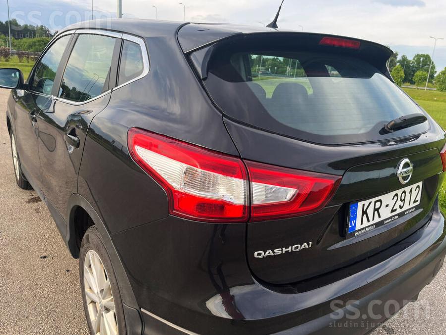 Черный Ниссан Кашкай 2017 в Рига, объемом двигателя 1.20 л и пробегом 252 тыс. км за 8600 €, фото 4 на AUTOMOTO.COM.LV