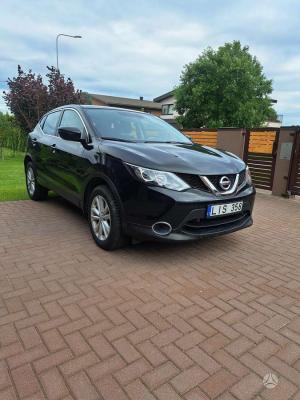 Melns Nissan Qashqai 2017 Druskininkai, ar dzinēja tilpumu 2.00 L un nobraukumu 52 tūkst. km par 10100 €, foto  vietnē AUTOMOTO.COM.LV
