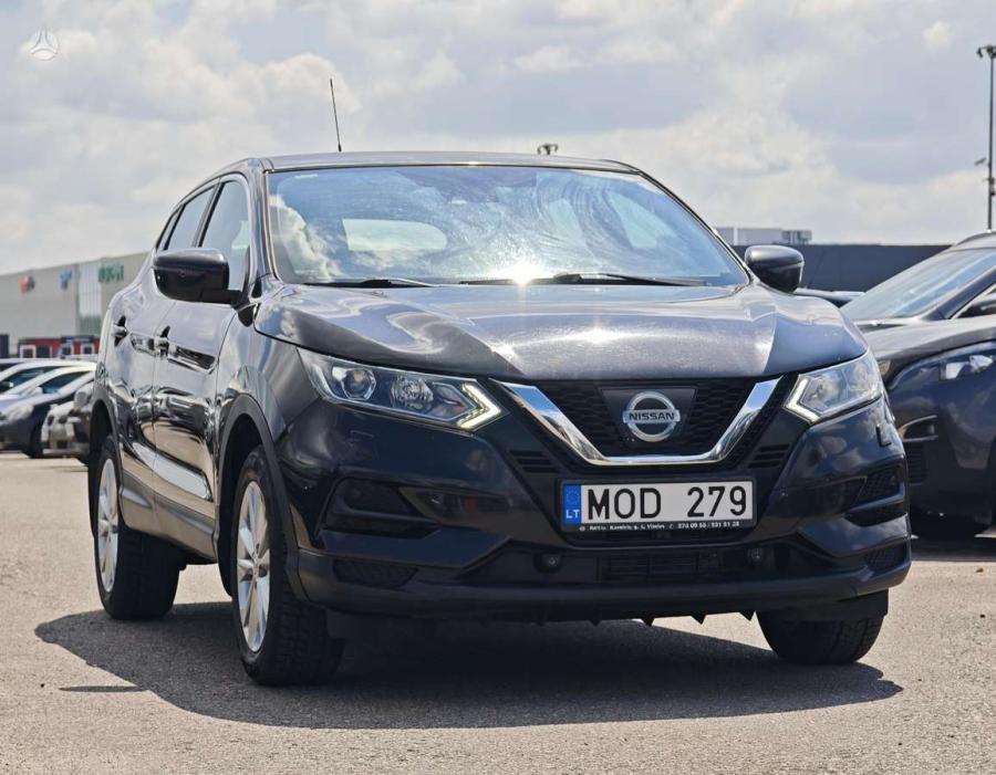 Melns Nissan Qashqai 2017 Viļņa, ar dzinēja tilpumu 1.20 L un nobraukumu 158 tūkst. km par 10700 €, foto 1 vietnē AUTOMOTO.COM.LV