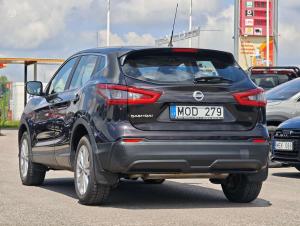 Melns Nissan Qashqai 2017 Viļņa, ar dzinēja tilpumu 1.20 L un nobraukumu 158 tūkst. km par 10700 €, foto 4 vietnē AUTOMOTO.COM.LV