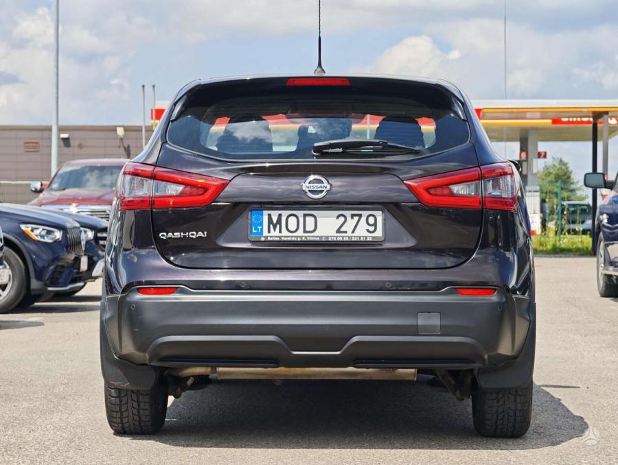 Melns Nissan Qashqai 2017 Viļņa, ar dzinēja tilpumu 1.20 L un nobraukumu 158 tūkst. km par 10700 €, foto 6 vietnē AUTOMOTO.COM.LV