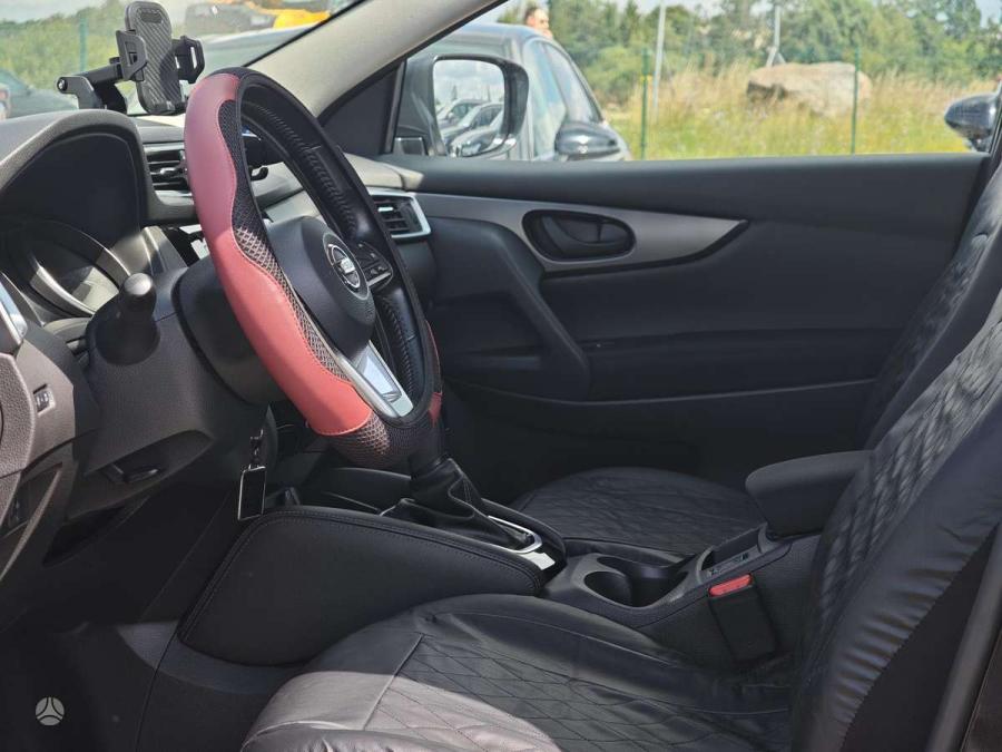 Melns Nissan Qashqai 2017 Viļņa, ar dzinēja tilpumu 1.20 L un nobraukumu 158 tūkst. km par 10700 €, foto 8 vietnē AUTOMOTO.COM.LV