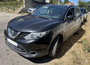 Melns Nissan Qashqai 2017 Tauragė, ar dzinēja tilpumu 1.20 L un nobraukumu 167 tūkst. km par 5400 €, foto 3 vietnē AUTOMOTO.COM.LV